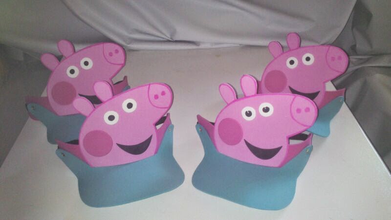 Nombres en foami goma eva: Nuestro primer trabajo