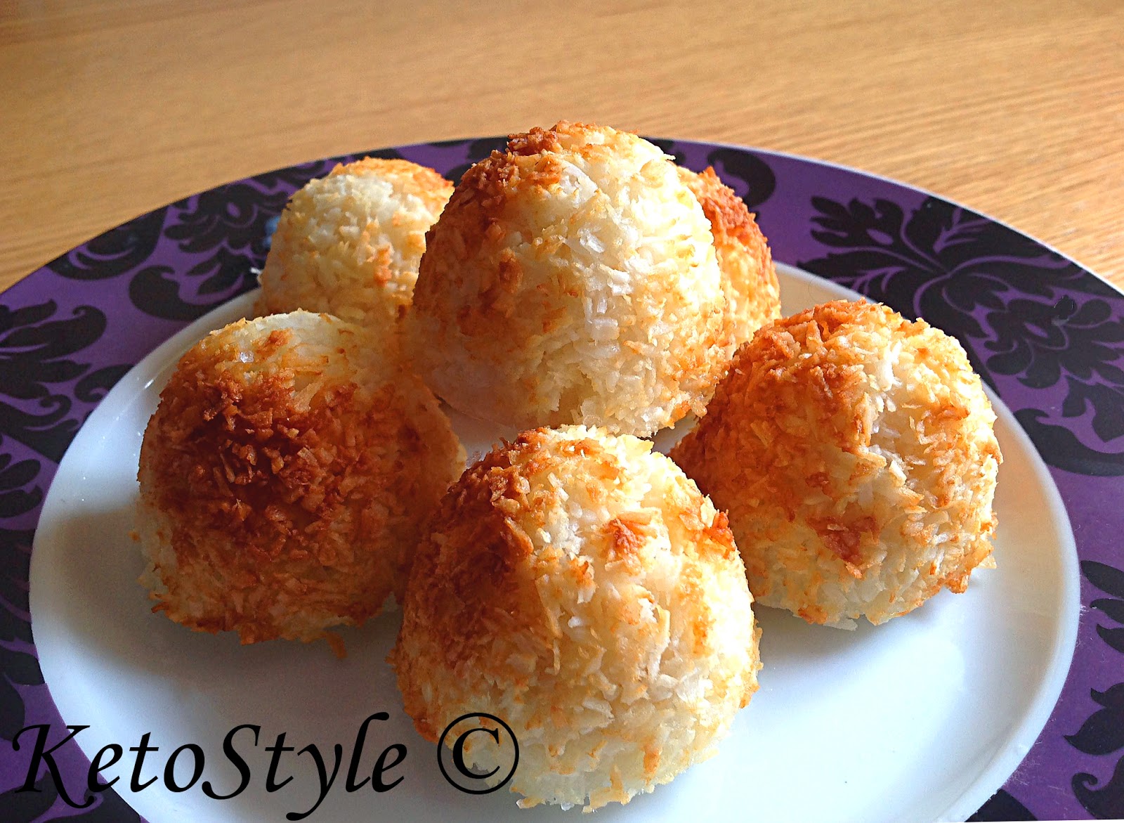 KetoStyle : Chocolate Dipped, Coconut Macaroons