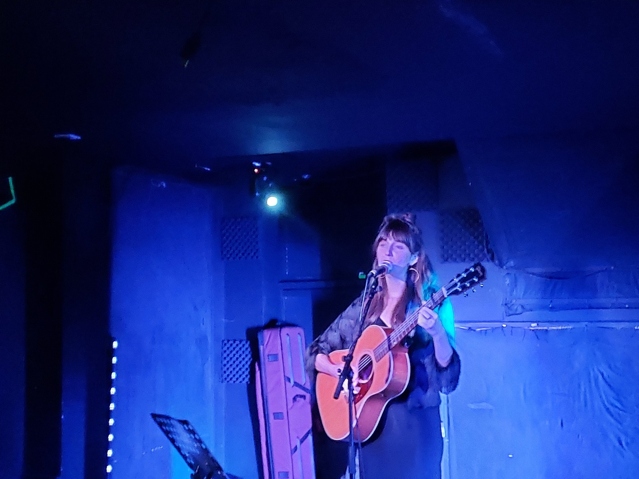 Leith Notes: Anna Ash - the Hug & Pint Glasgow 16 September 2021