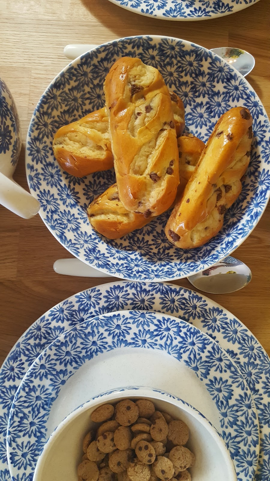 My Spring Table: Weekend Blog Hop With This Gorgeous - Claire Justine