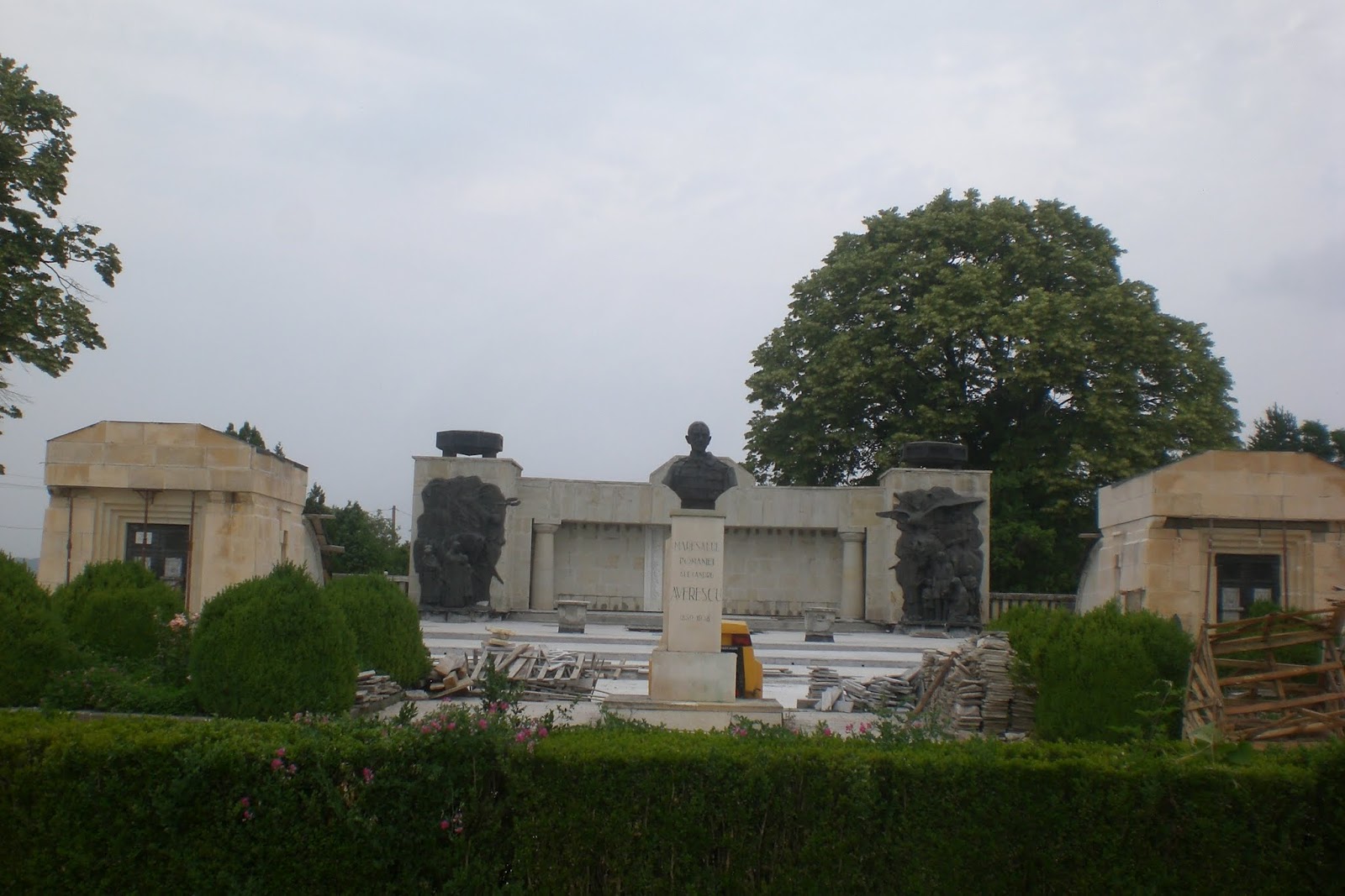 O fotografie...: Mausoleul de la Marasti