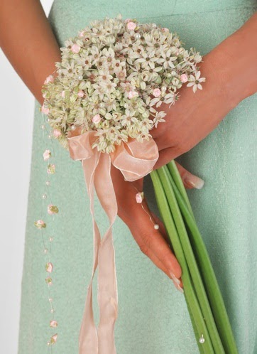 Waxflower Bouquet|http://refreshrose.blogspot.com/