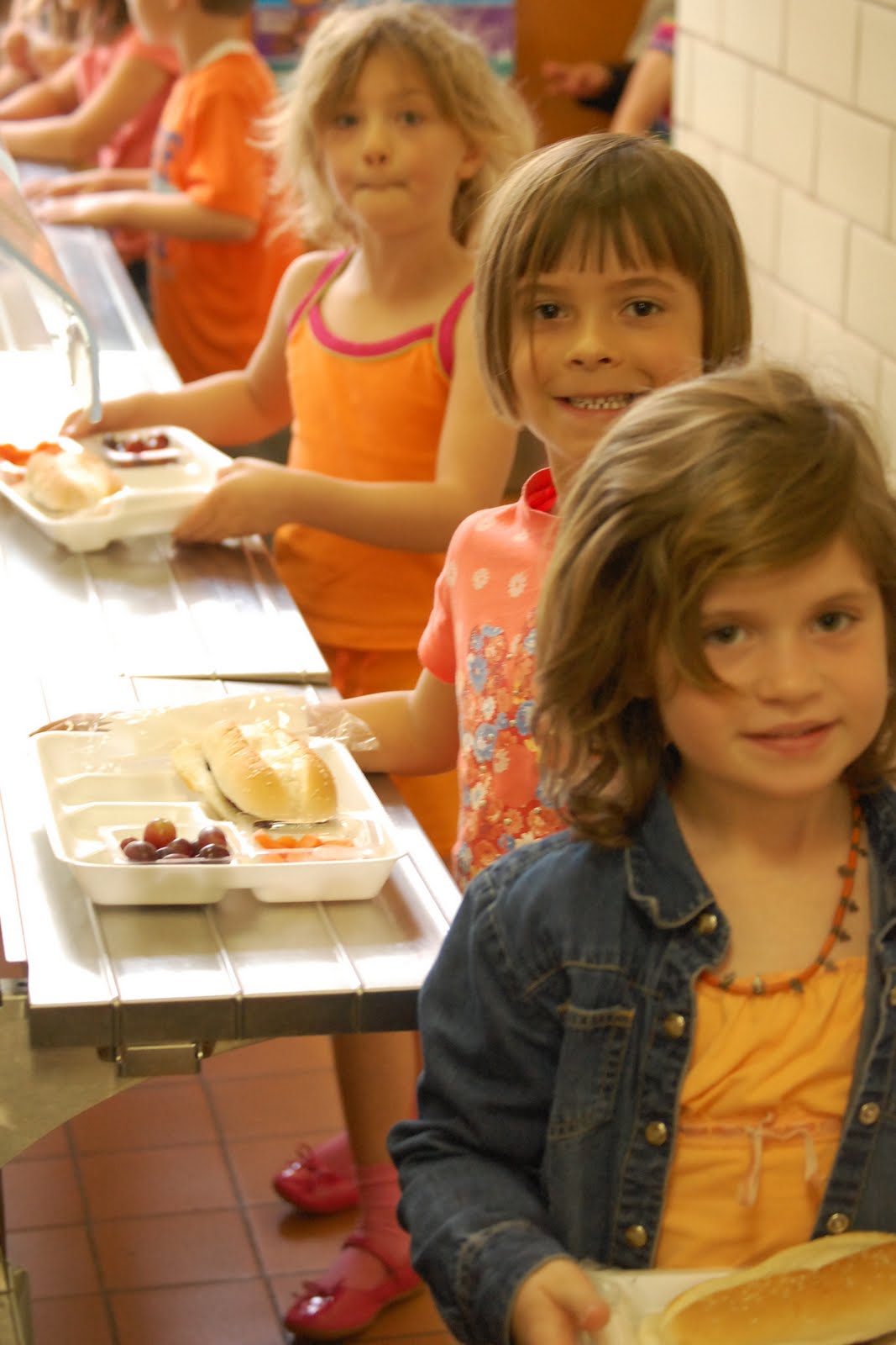 Fernbank Farm to School: Eat Your Carrots Day Success!