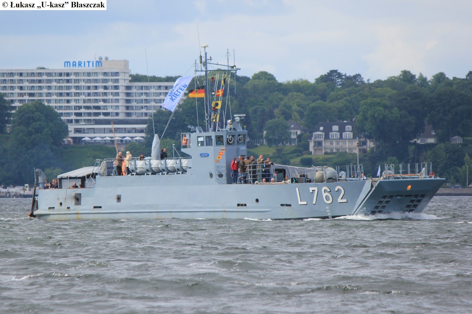 W obiektywie shipspottera czyli z migawką nad portową sadzawką: Z cyklu ...