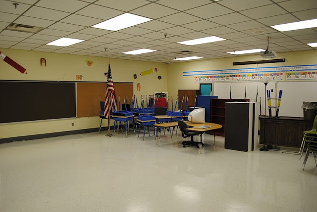 Keeping Up With Class: How bout a classroom tour?