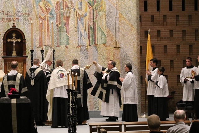 New Liturgical Movement: Photos of Pontifical Requiem with Bishop Morlino