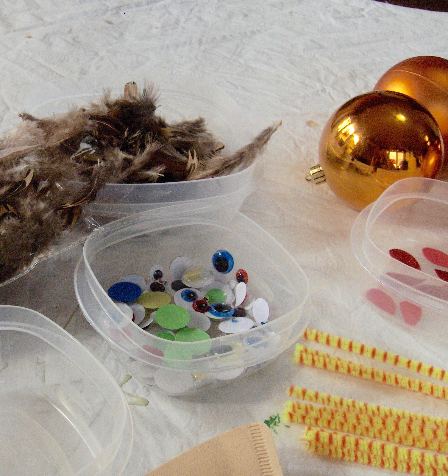 Somethings Old, New, Green, Redo!: Kid's Crafts:Roly-Poly Turkeys for ...