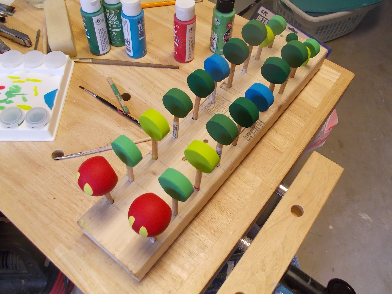 Making a Toy Caterpillar Automata ~ Toy Making Dad