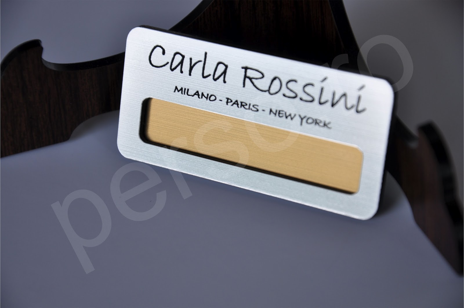 ecusoane: Ecusoane cu fereastra