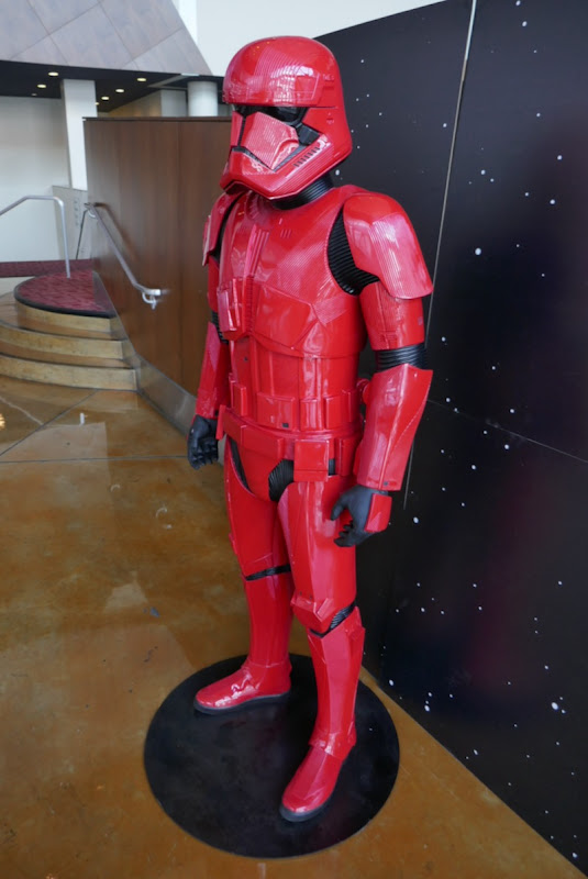 Hollywood Movie Costumes and Props: Sith Trooper amour from Star Wars ...