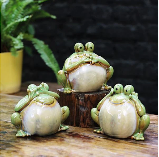 Historical Collection : CERAMIC FROG SET