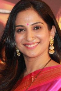 Poorva Gokhale Wiki, Biography, Dob, Age, Height, Weight, Husband and More