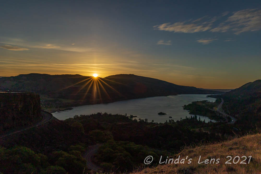 Linda's Lens: Glorious Morning on Tom McCall Point