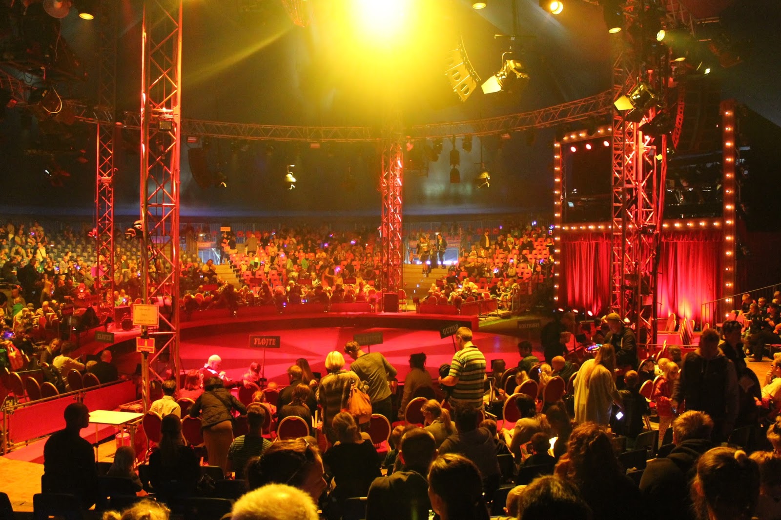 Krudtuglernes` Mor: Cirkus Summarum - en fed dag....