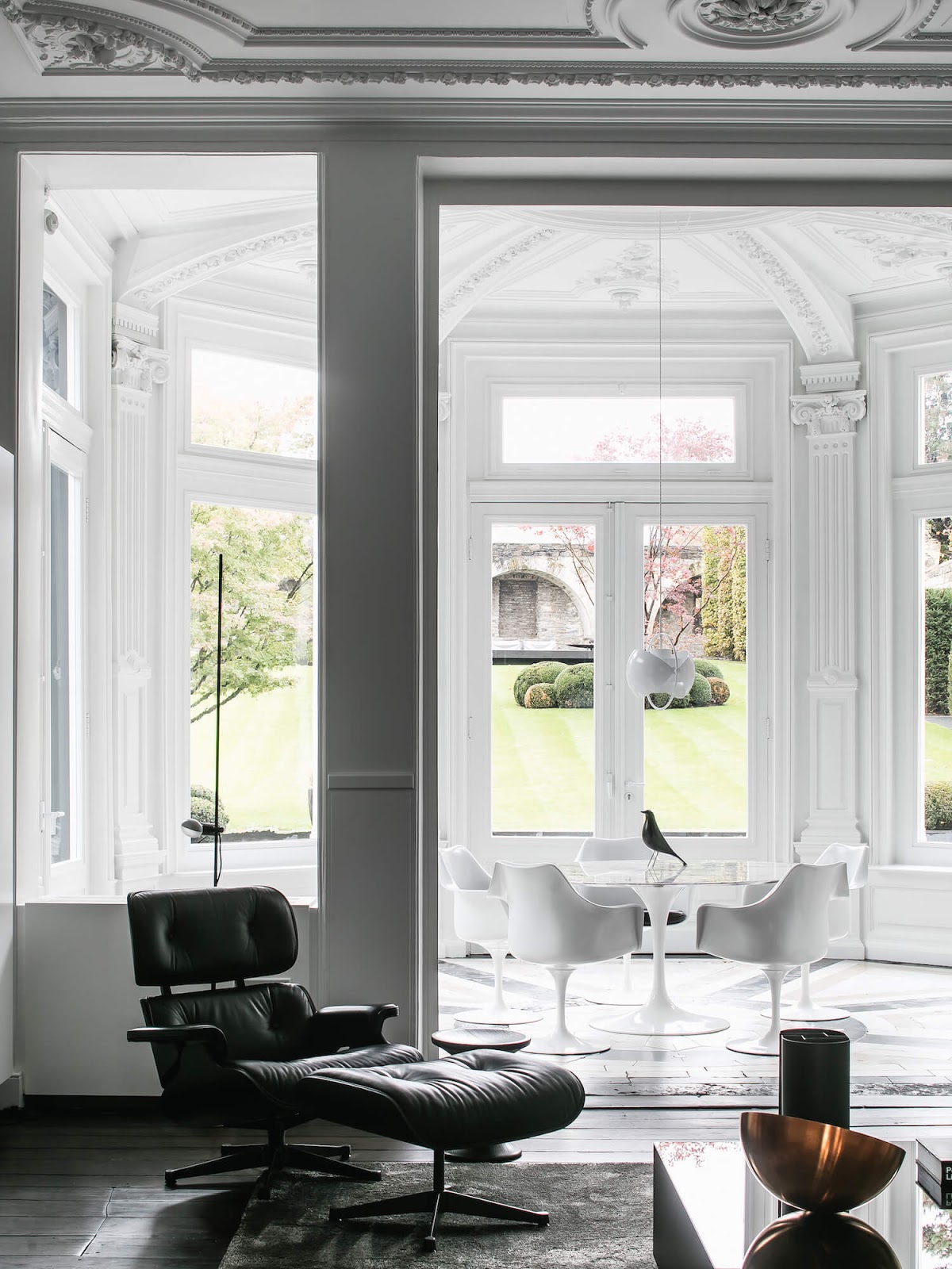 Monochrome House by Studio Niels