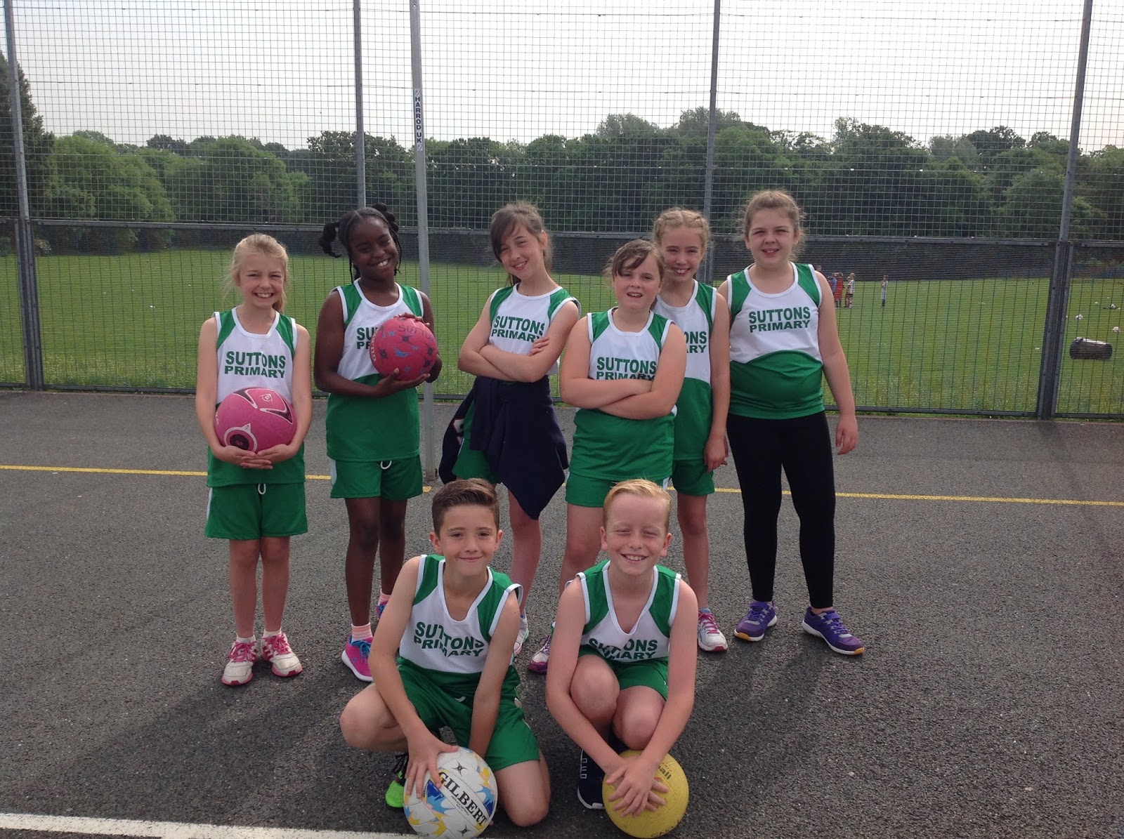 Suttons Primary School: Netball Champions!!