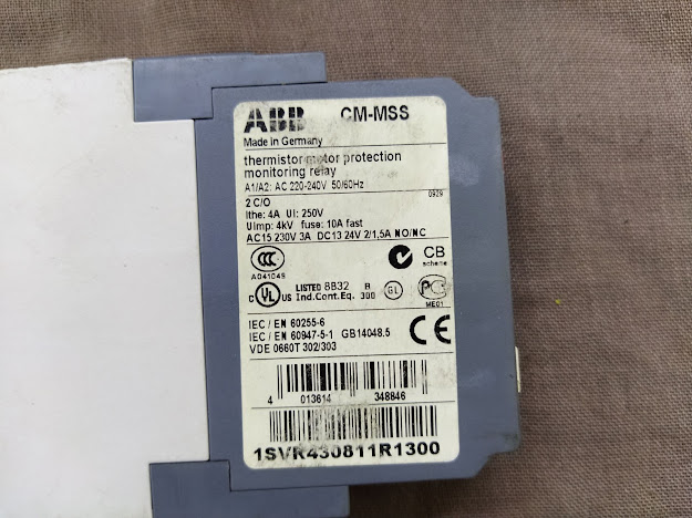 ABB CM-MSS THERMISTOR MOTOR PROTECTION MONITORING RELAY 1SVR430811R1300 220-240 VAC