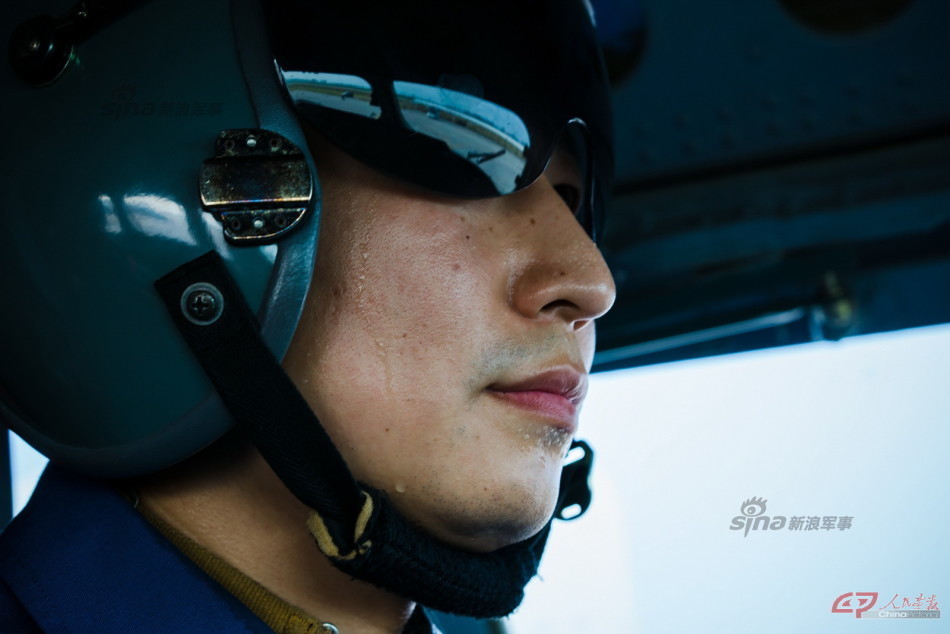 Asian Defence News: PLAAF parade training for young pilots