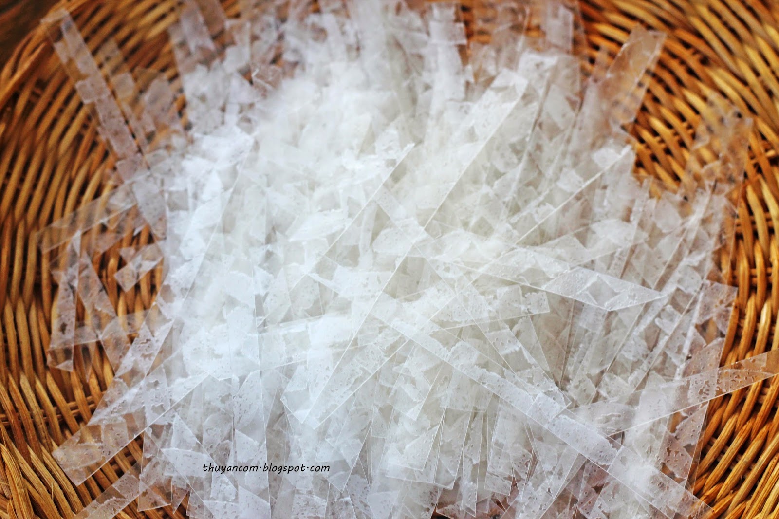 Blog of Salt: Banh Trang Tron - Rice Paper Salad