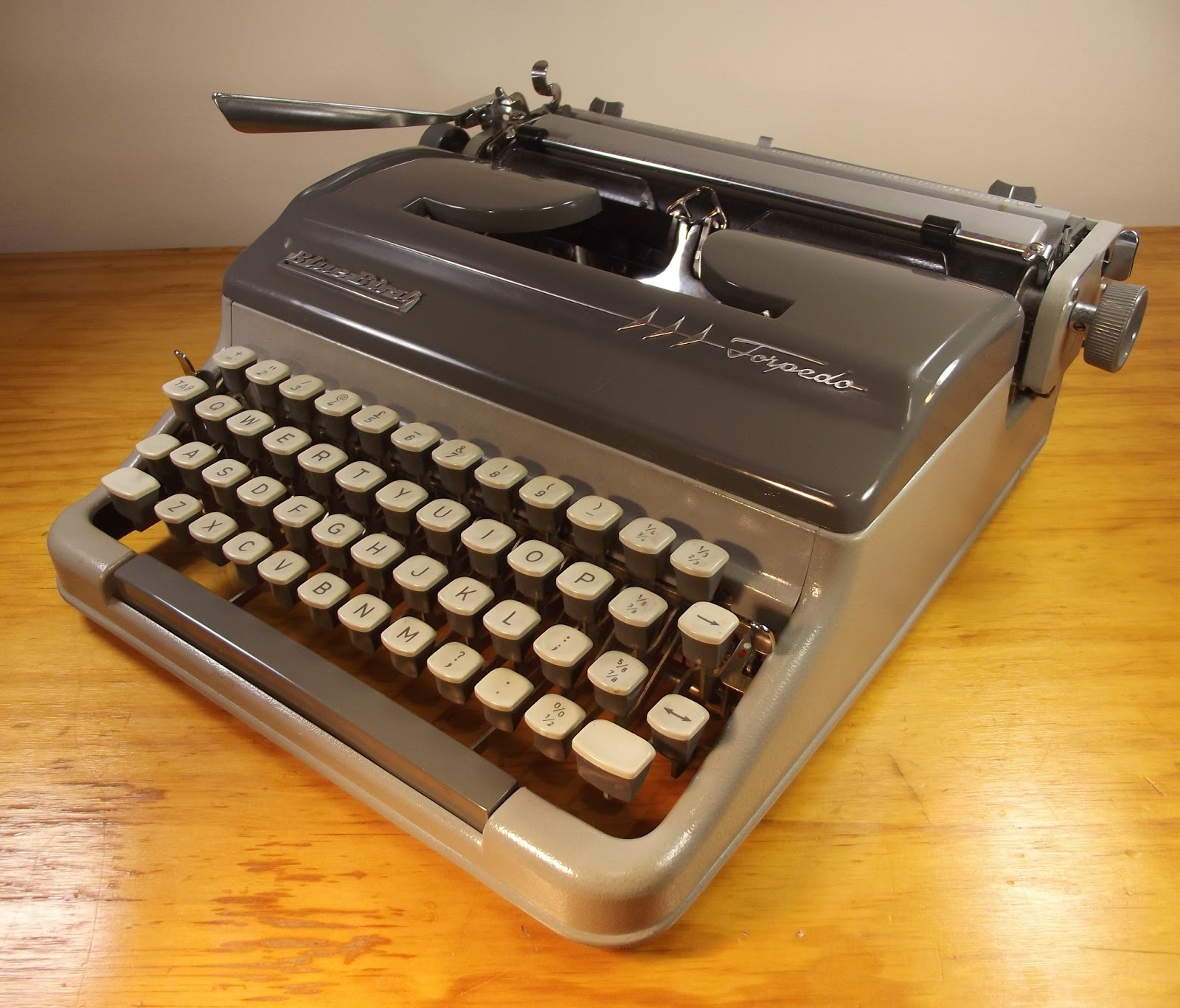 oz.Typewriter: A Volley of Torpedoes: 14 Great German Portable ...