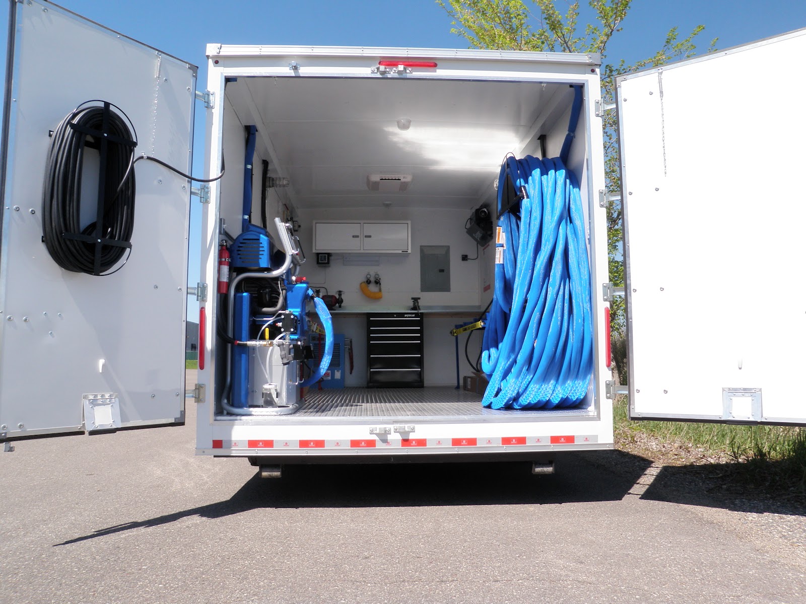 Spray Foam Equipment and Spray Foam Rigs: 28 foot Gooseneck Mobile ...