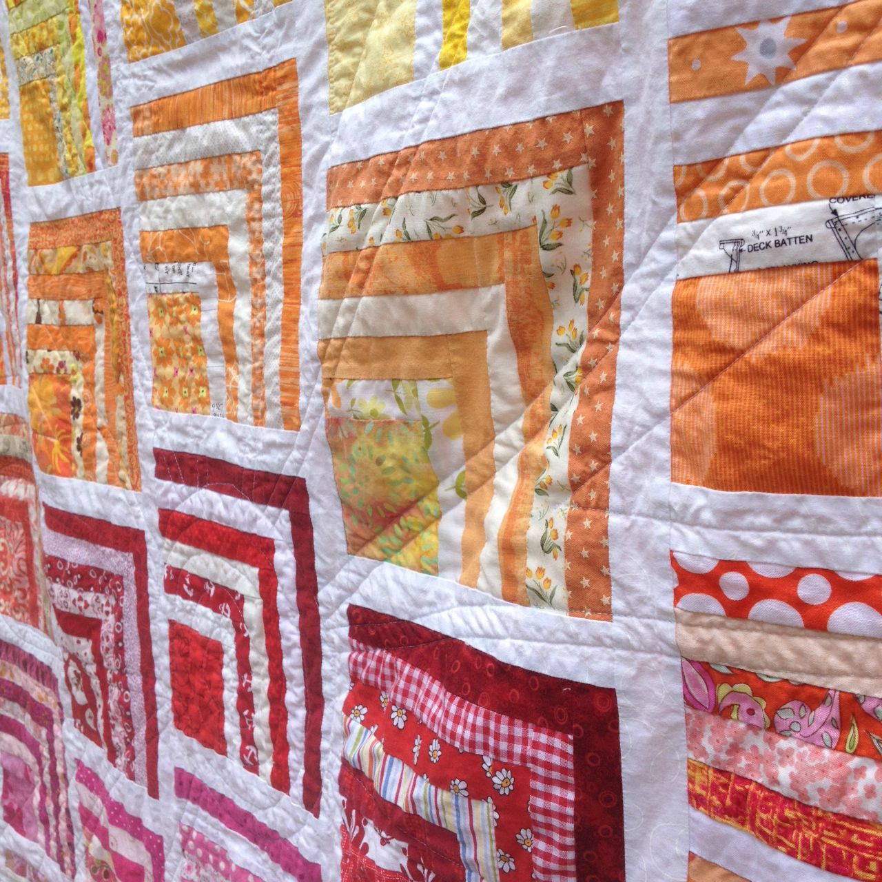 Studio Dragonfly: Quarter Log Cabin Quilt Finish