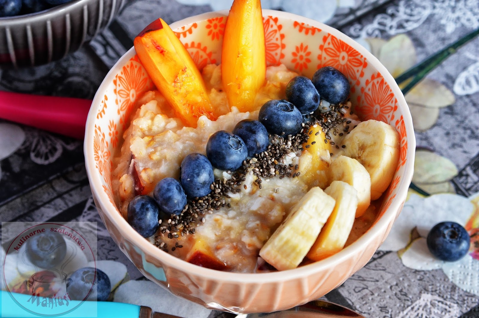 Owsianka z owocami