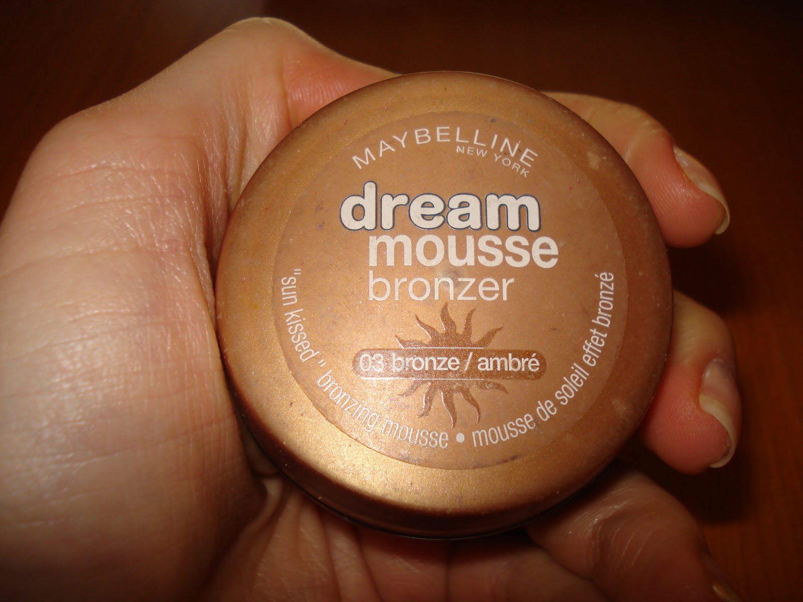 Danitta: Dream Mousse Bronzer Maybelline