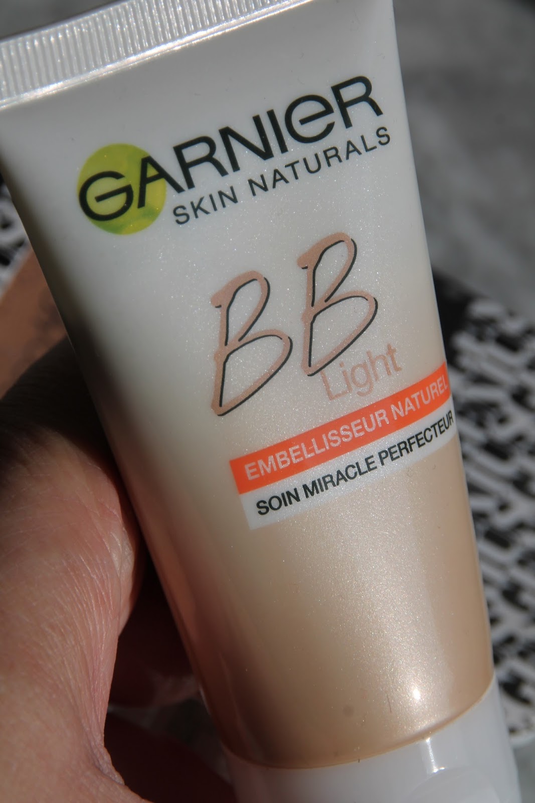 Crystal's Reviews: Garnier & L'Oréal Paris foundation newsflash