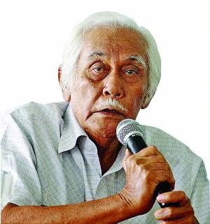 Coretan: Biografi Bob Sadino - Pengusaha Sukses Dari Indonesia
