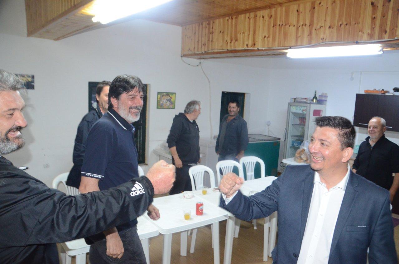 Στο χωριό Αγράμπελο ο Αντιπεριφερειαρχης Θανάσης Μαυρομάτης και ο ...