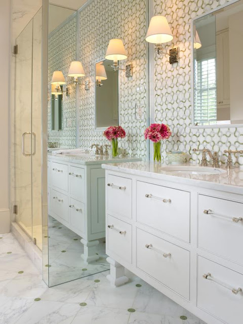 The Granite Gurus: Whiteout Wednesday: 5 White Bathrooms