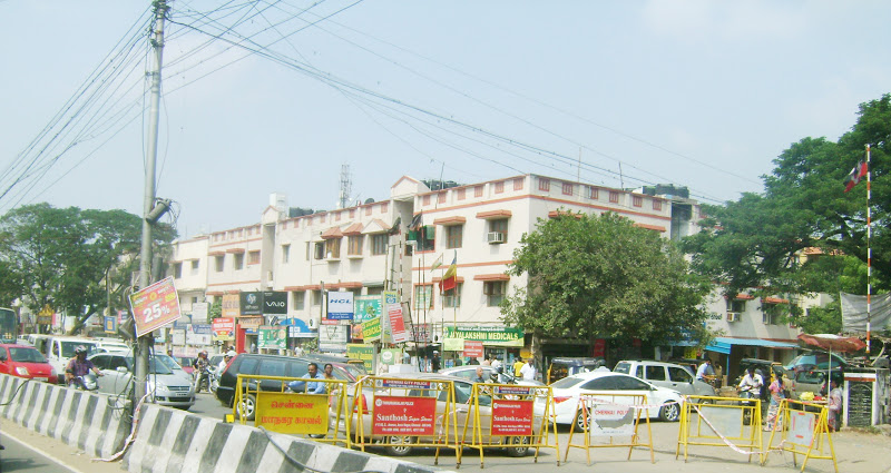 Anna Nagar Daily: Traffic Diverted At Welcome Colony