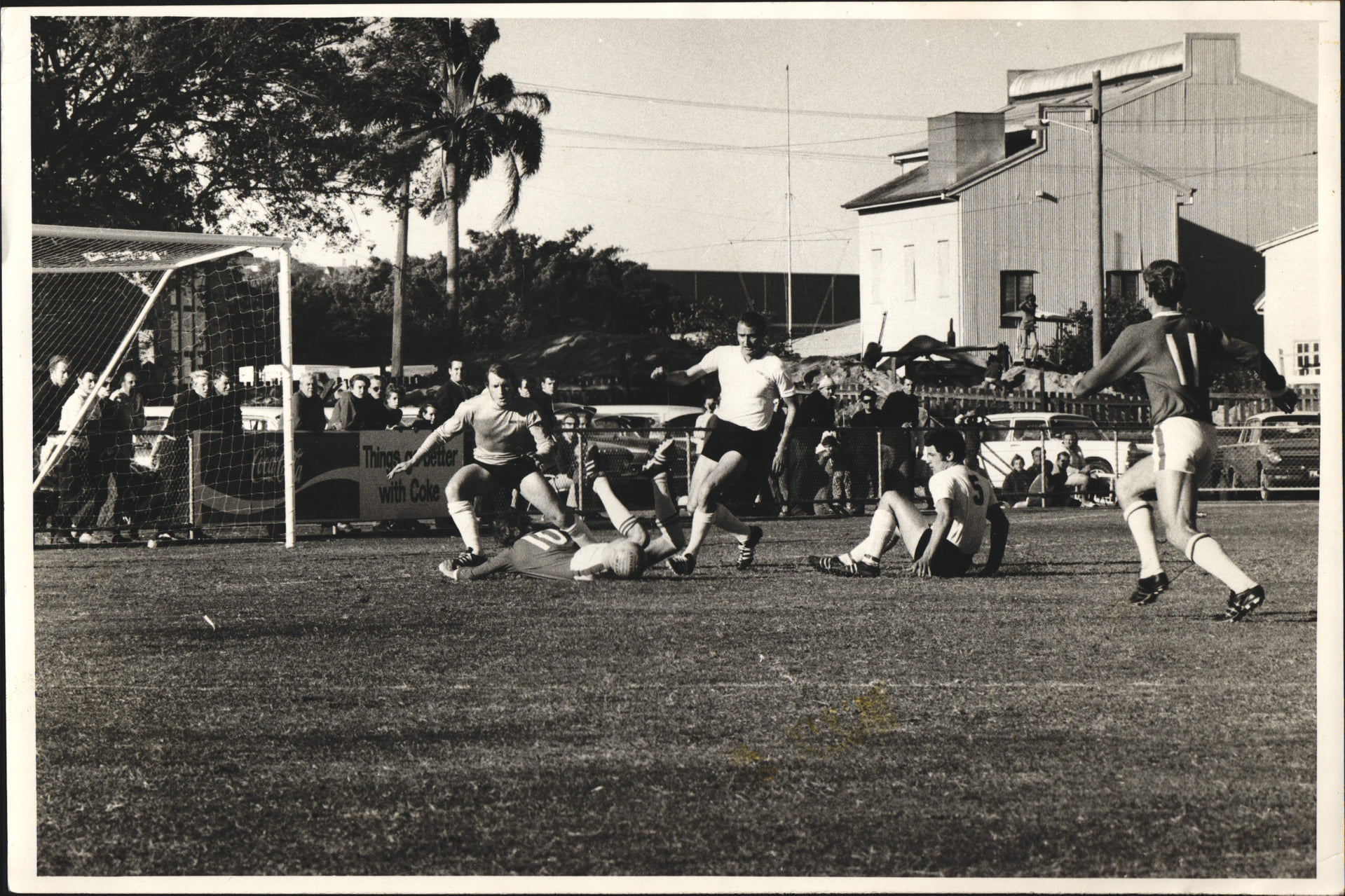 Neos Osmos: Towards a History of Soccer in Mount Isa