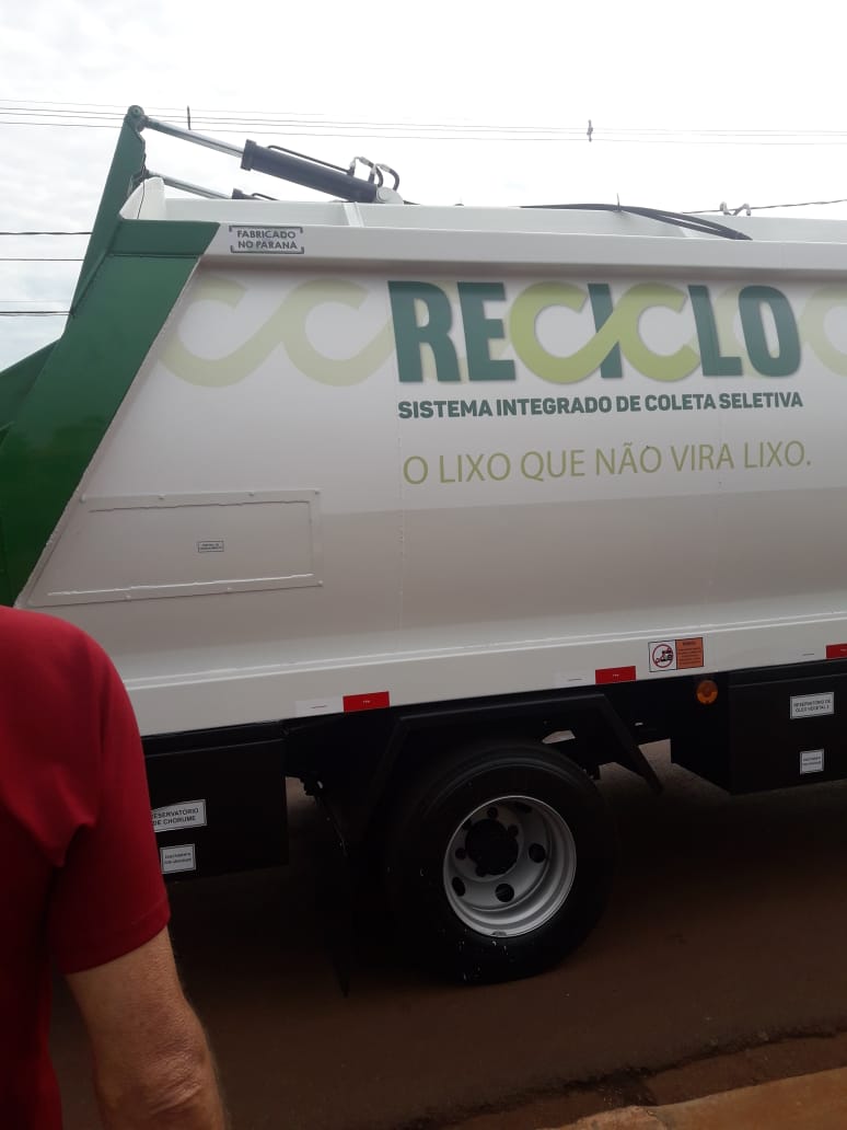 PREFEITO ERIC KONDO ENTREGA CAMINHÃO(R$ 266 MIL REAIS) PARA O POVO DE ...