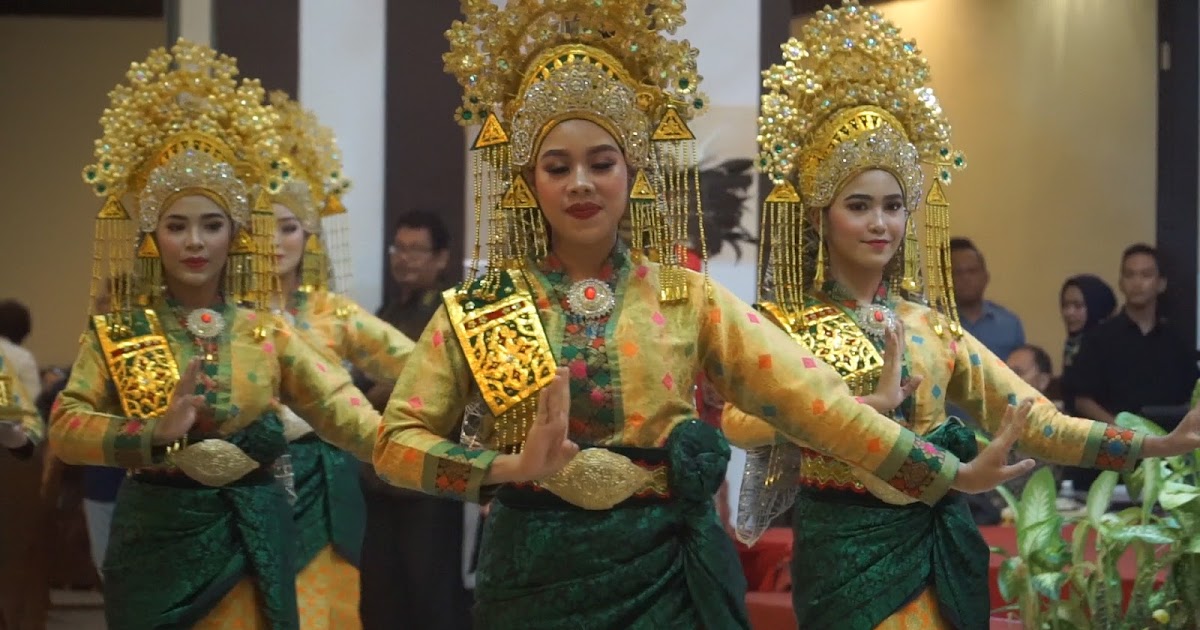 Jalan Pintas: Tari Persembahan Melayu / Tari Makan Sirih