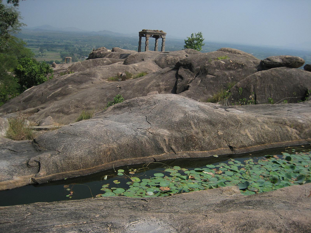 Tamilnadu Tourism: Subramanya Swamy Temple, Vallimalai – The Temple