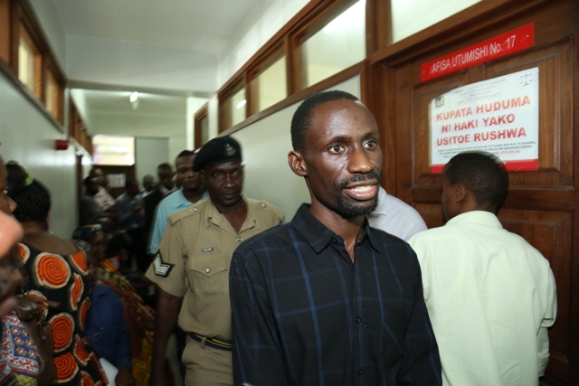 NEWS ALERT: MWANZILISHI WA JAMIIFORUMS MAXENCE MELO, AMEFIKISHWA ...