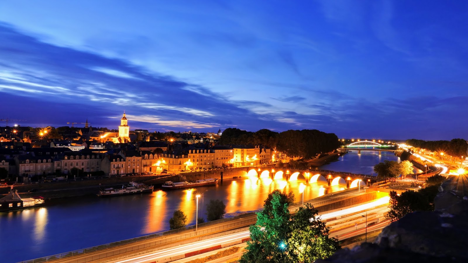 j'ai vu, j'ai photographié, je partage: Angers by night