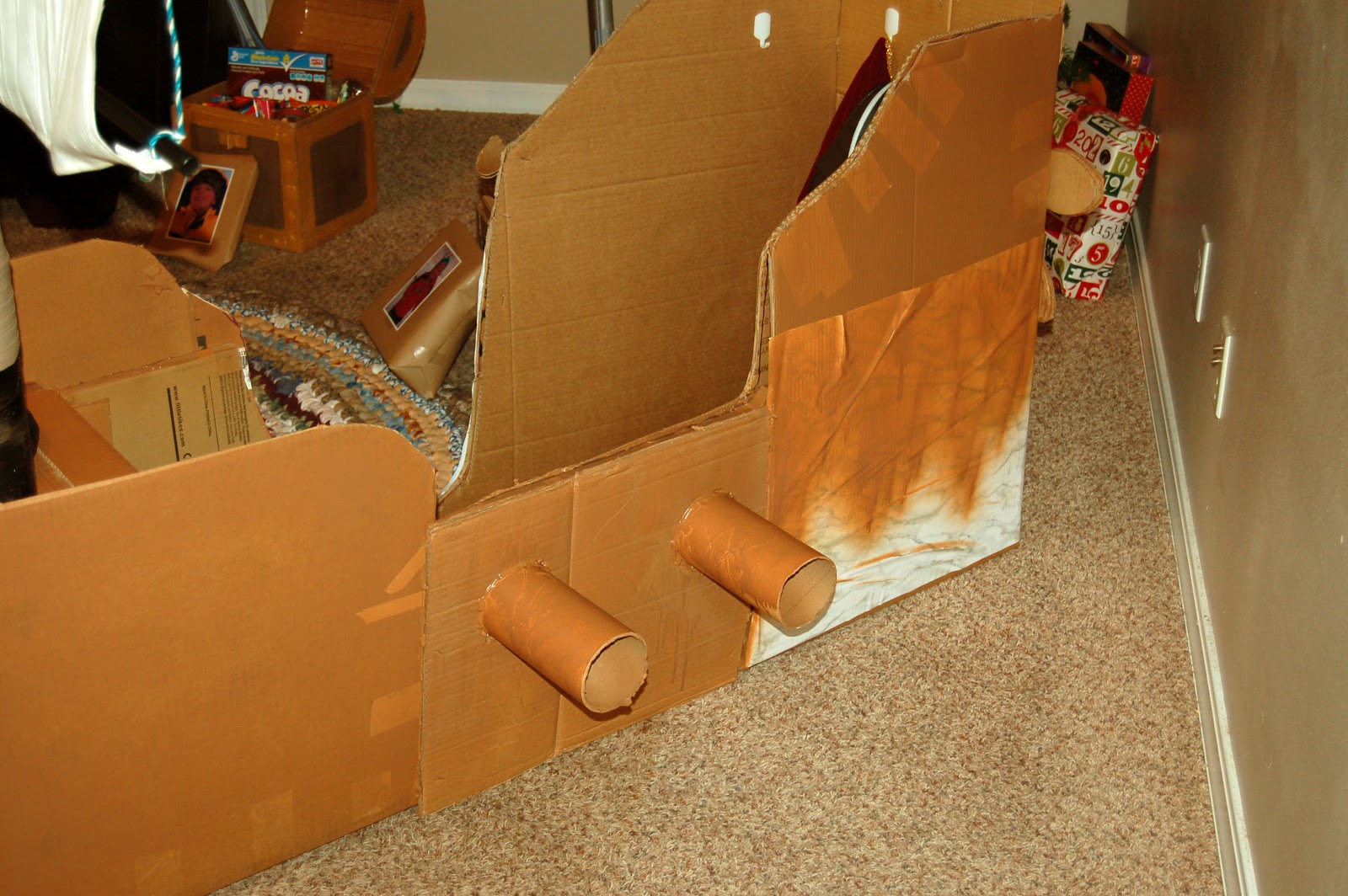 Sisters Crafting: Carboard Pirate Ship