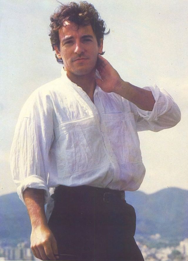 30 Rare Vintage Photographs of a Young and Handsome Bruce Springsteen ...