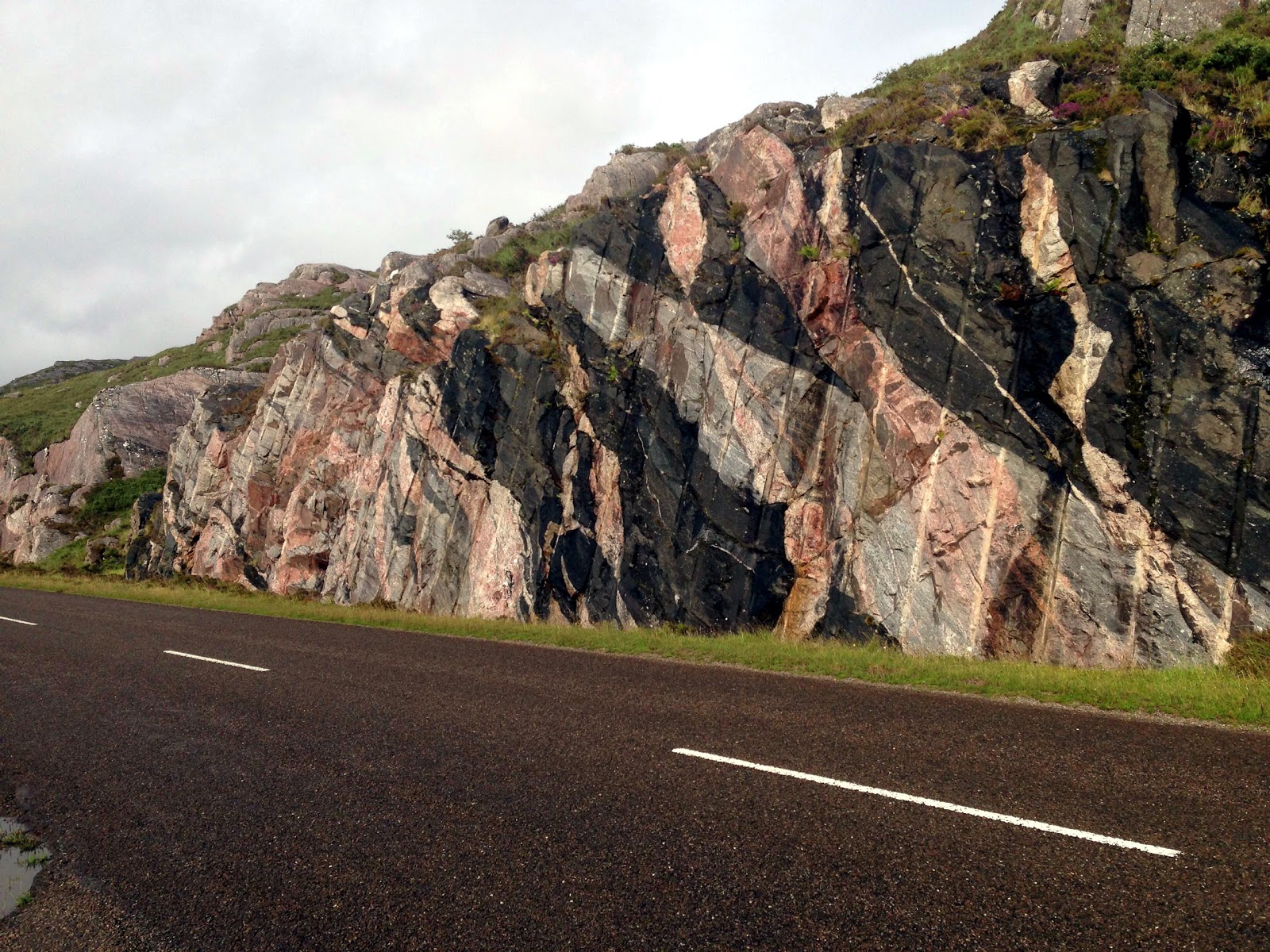 The Petrographer: Laxford bridge: famous outcrop in Scottish Highlands The Petrographer: Laxford bridge: famous outcrop in Scottish Highlands