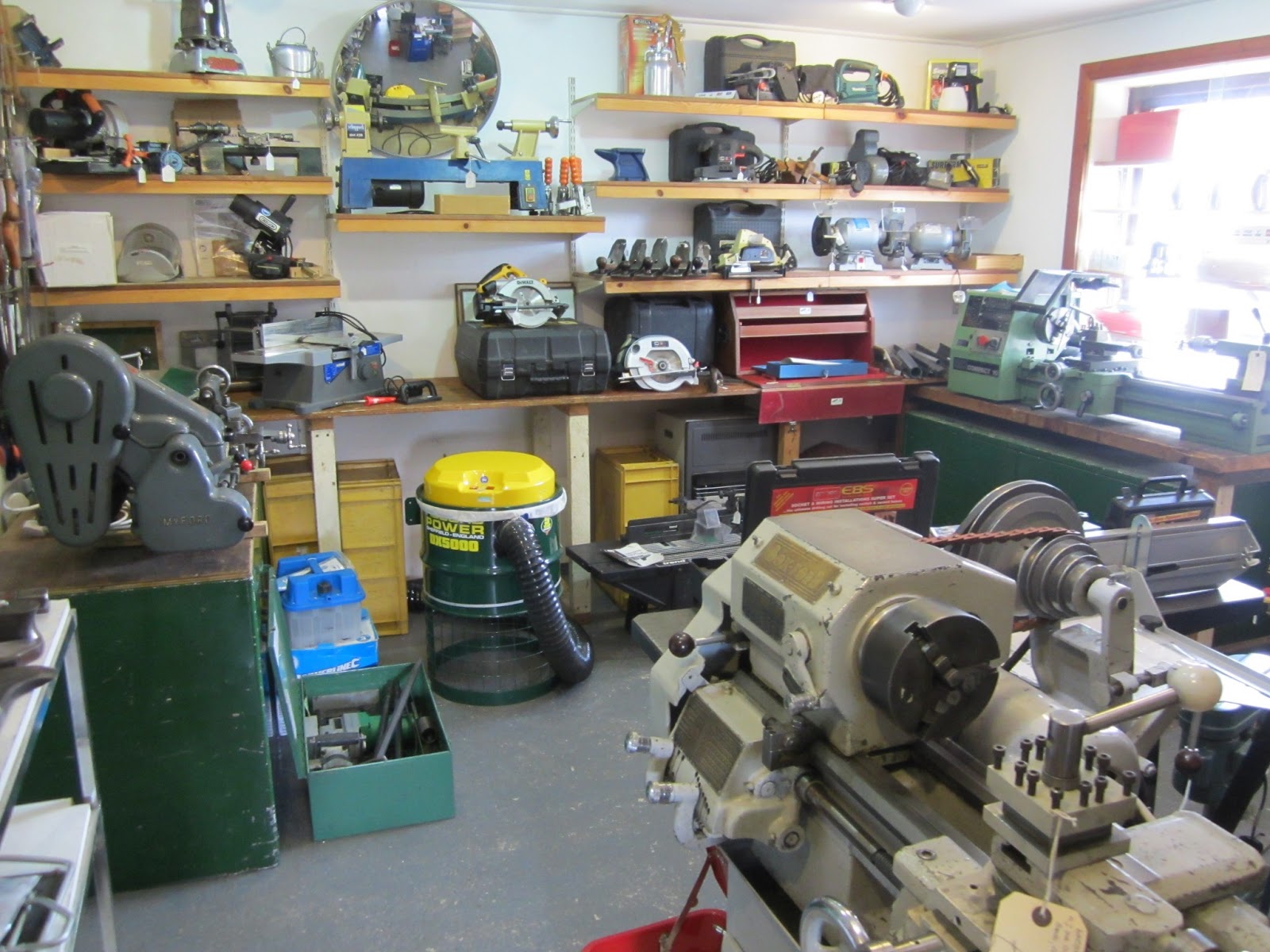 David Barron Furniture: Antique Tool Dealers in Devon