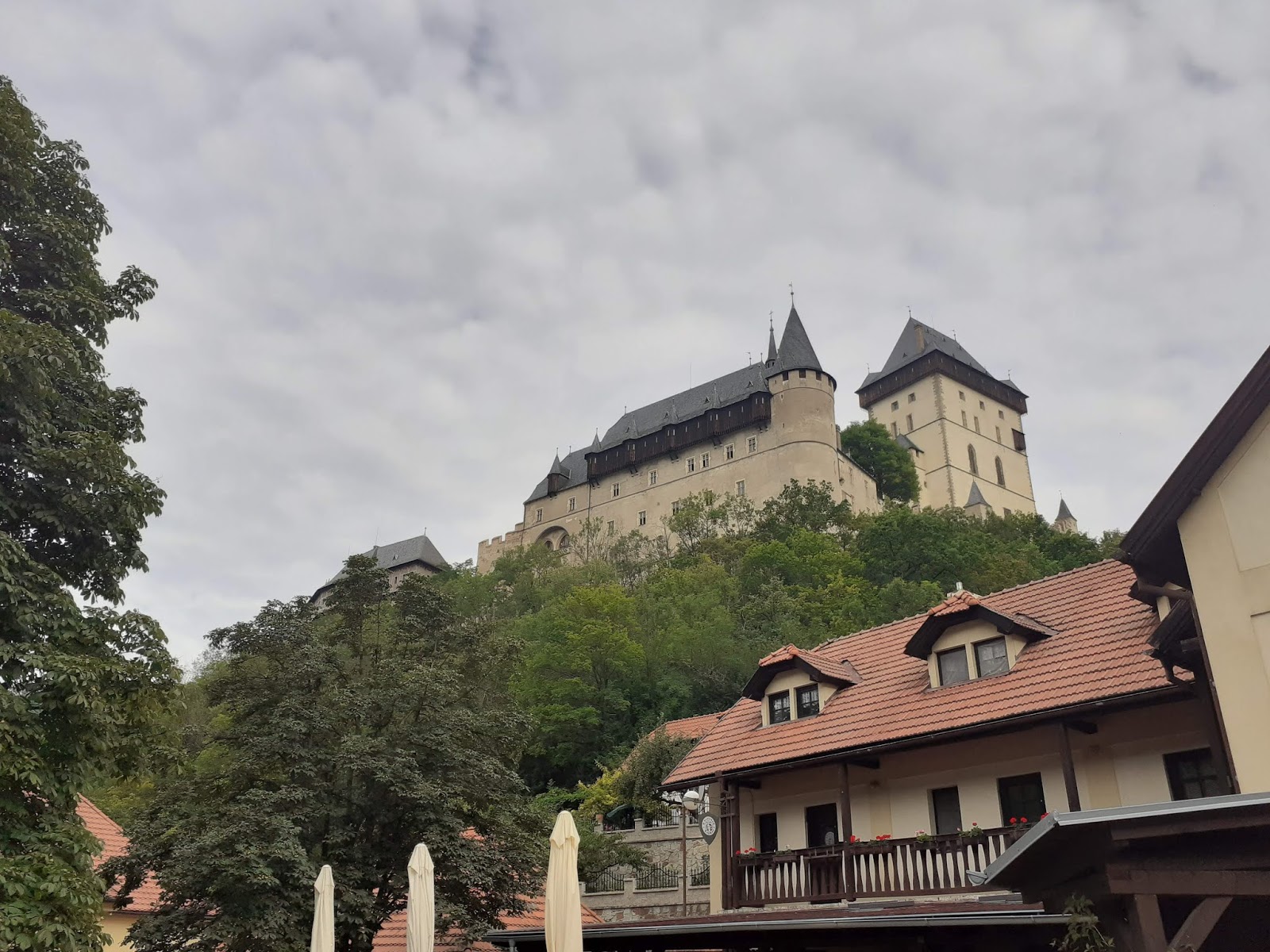 Sister Brylee Lewis: "Chicken Nuggets, Grand McSundae and Alcohol"