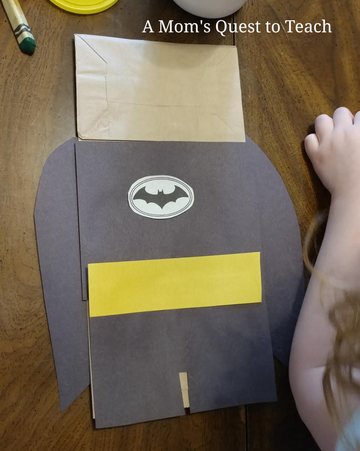 A Mom's Quest to Teach: Crafts: Superheroes & Villains: Batman Paper ...