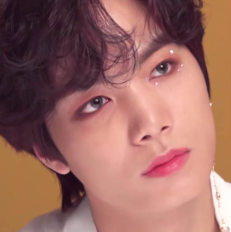 [KBEAUTY] Strass: la nueva tendencia de maquillaje en el K-Pop - BA NA ...