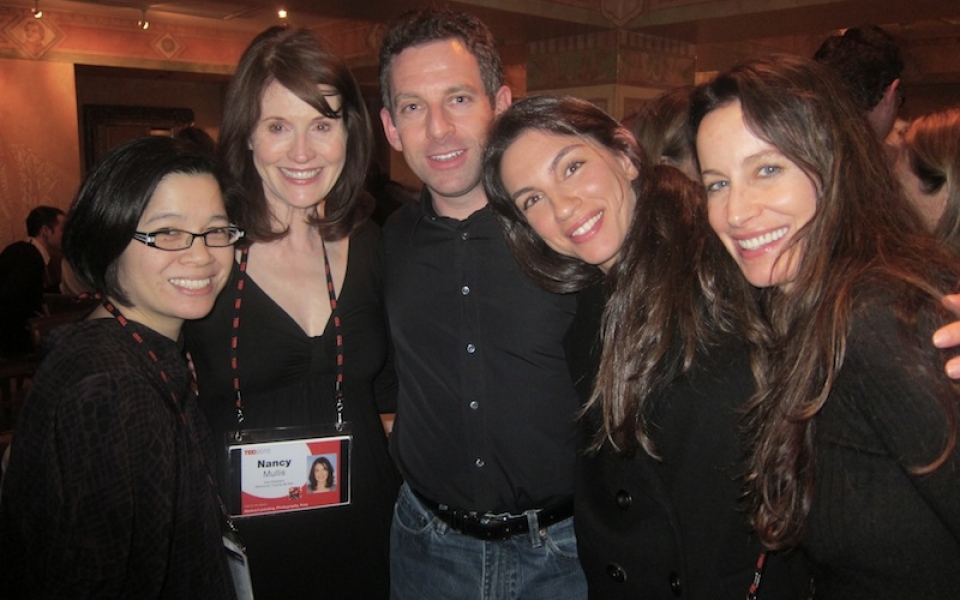 N/A: Annaka Harris. Images. Her face.