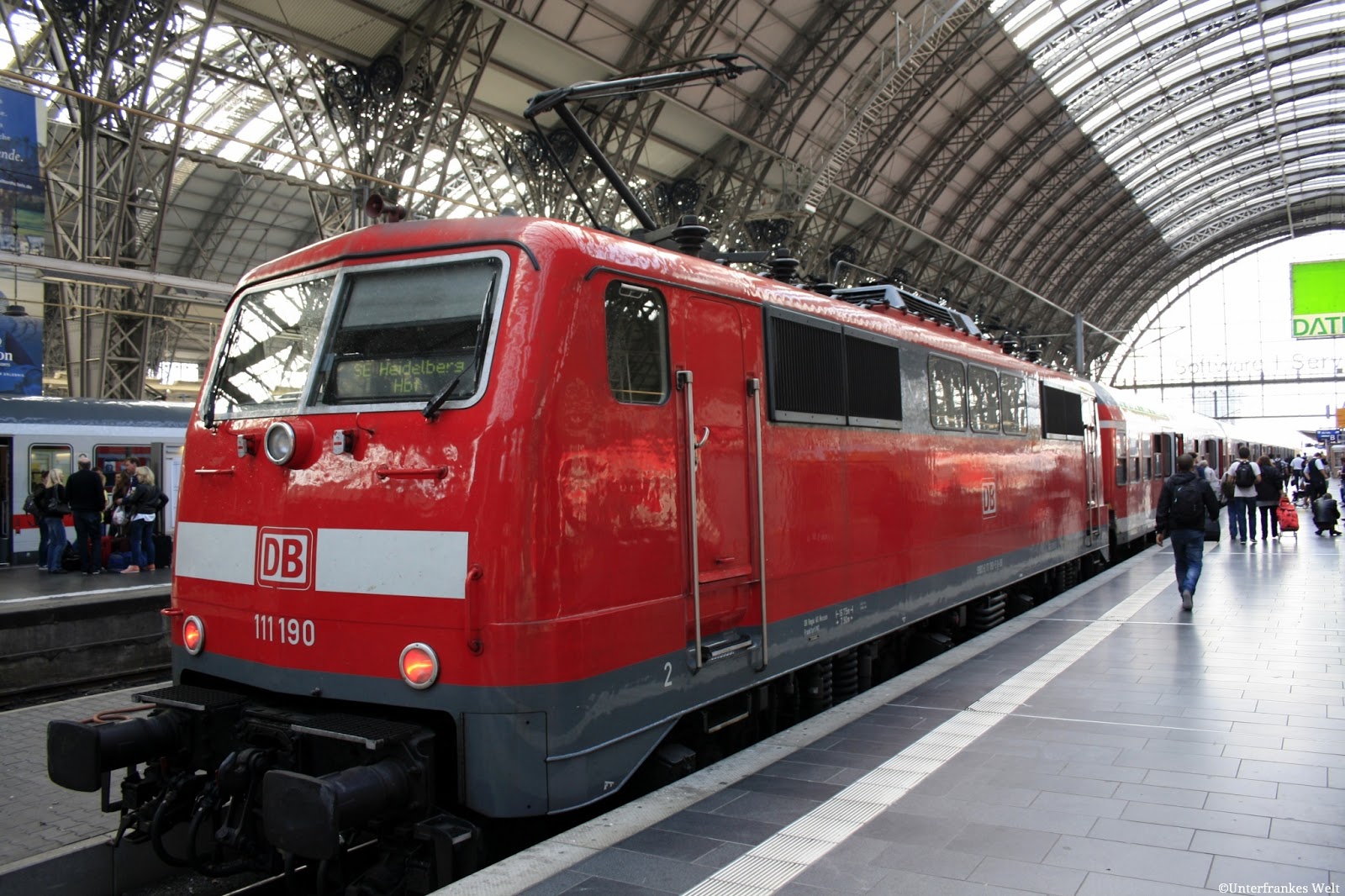 Unterfrankes Welt: DB BR 111 190 im HBF Frankfurt am Main