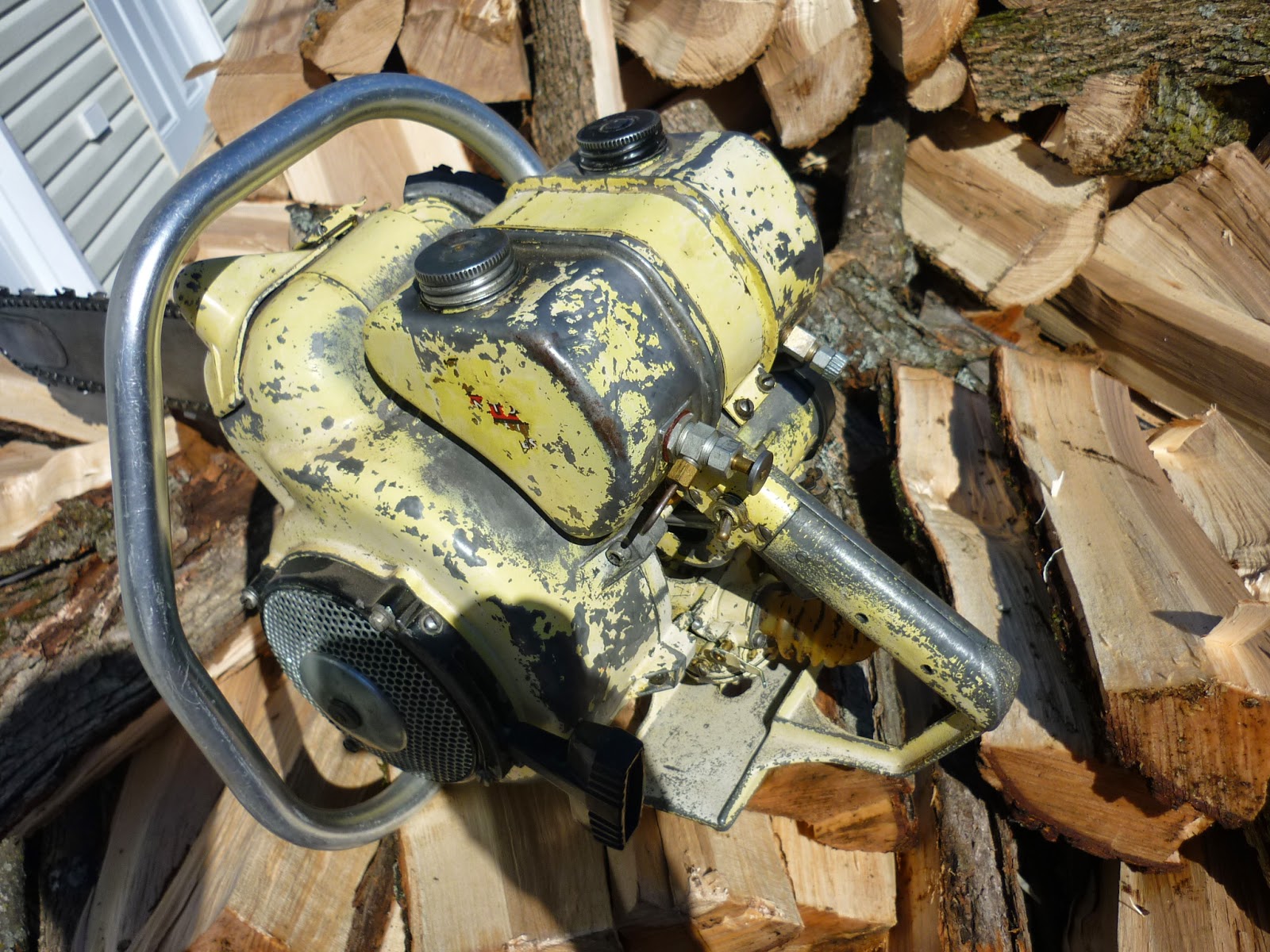 VINTAGE CHAINSAW COLLECTION: CLINTON D60.