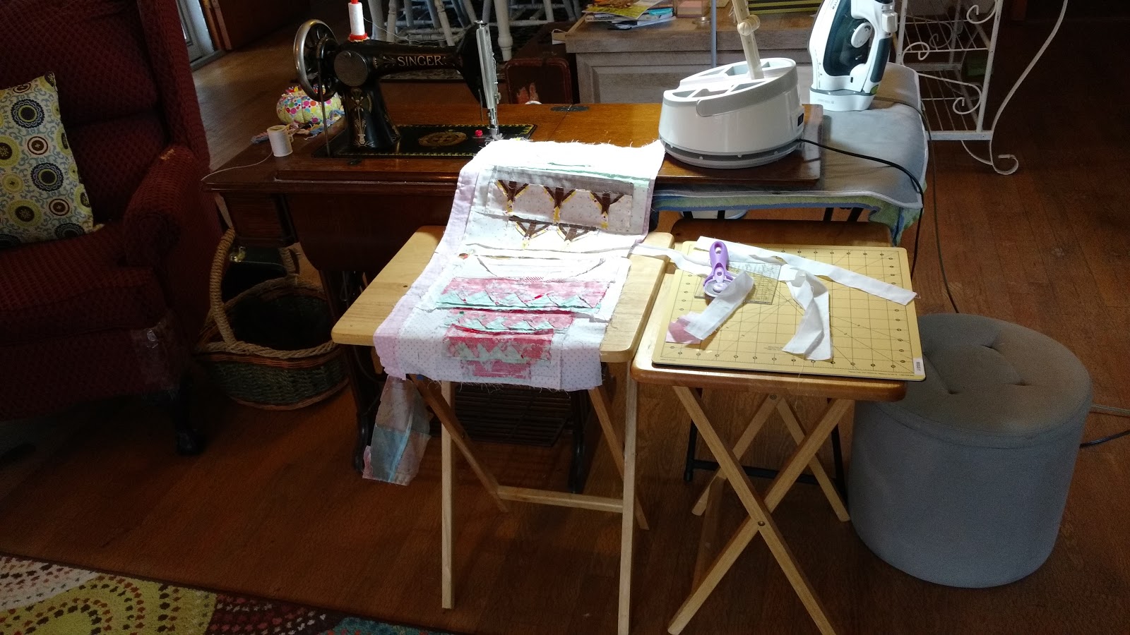Missy's Homemaking Adventures: Sew Sweet Sewing Spaces